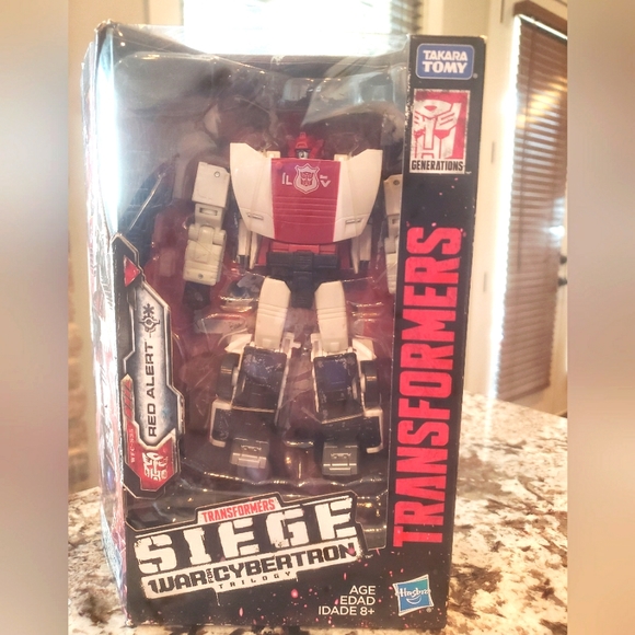 Hasbro | Toys | Transform War For Cybertron Trilogy Red Alert | Poshmark